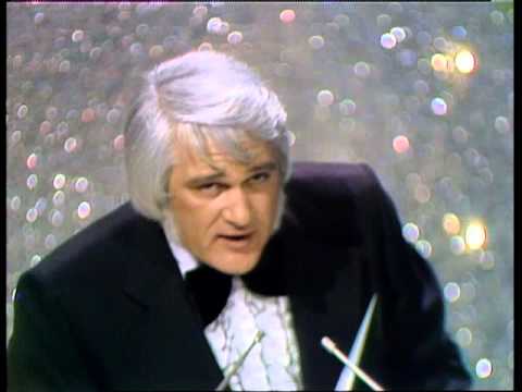 Charlie Rich Wins Country Single - AMA 1974 - YouTube