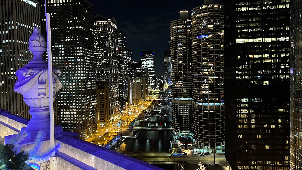 London House Chicago (Rooftop Bar) - YouTube