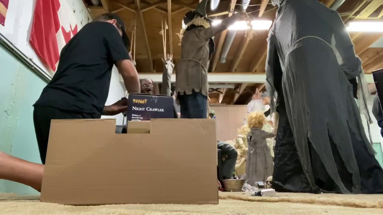 Night crawler unboxing \setup from Spirit Halloween - YouTube