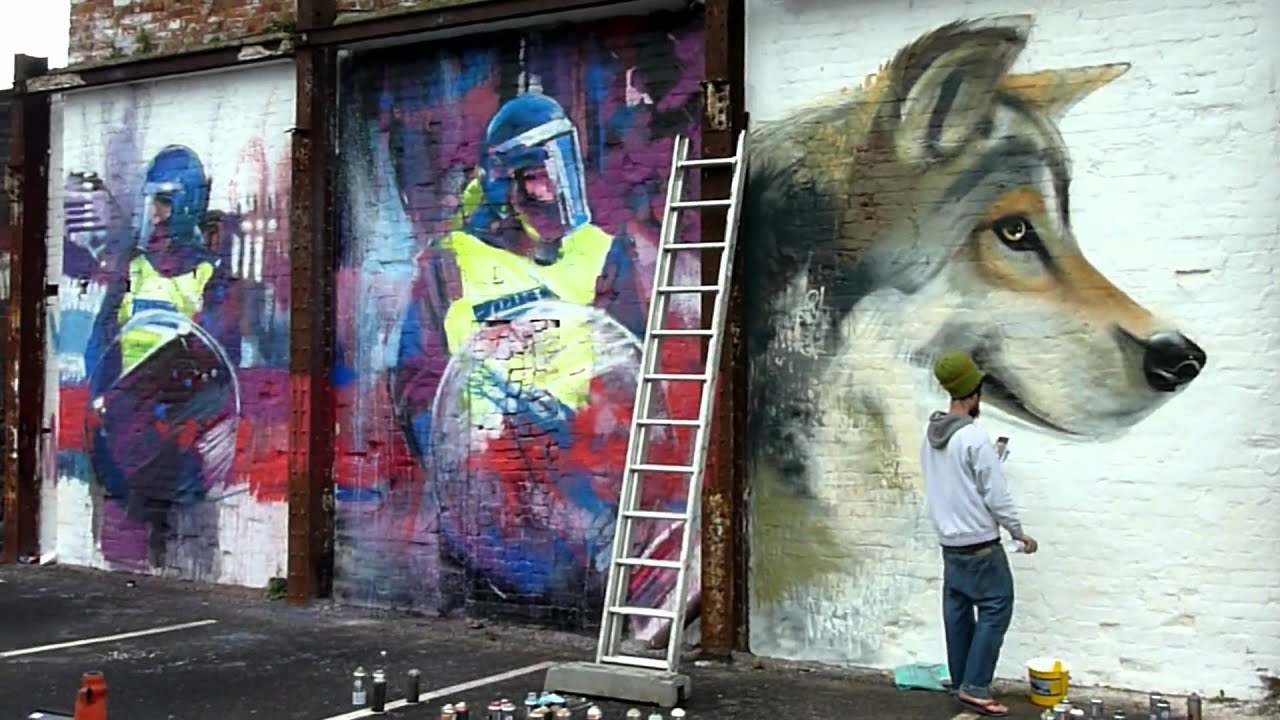 Sand sea and spray Blackpool graffiti show 21May 2011 - YouTube