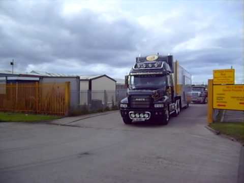 The Billy Bowie Road Show 2011 - We're oan oor way to Truck Fest