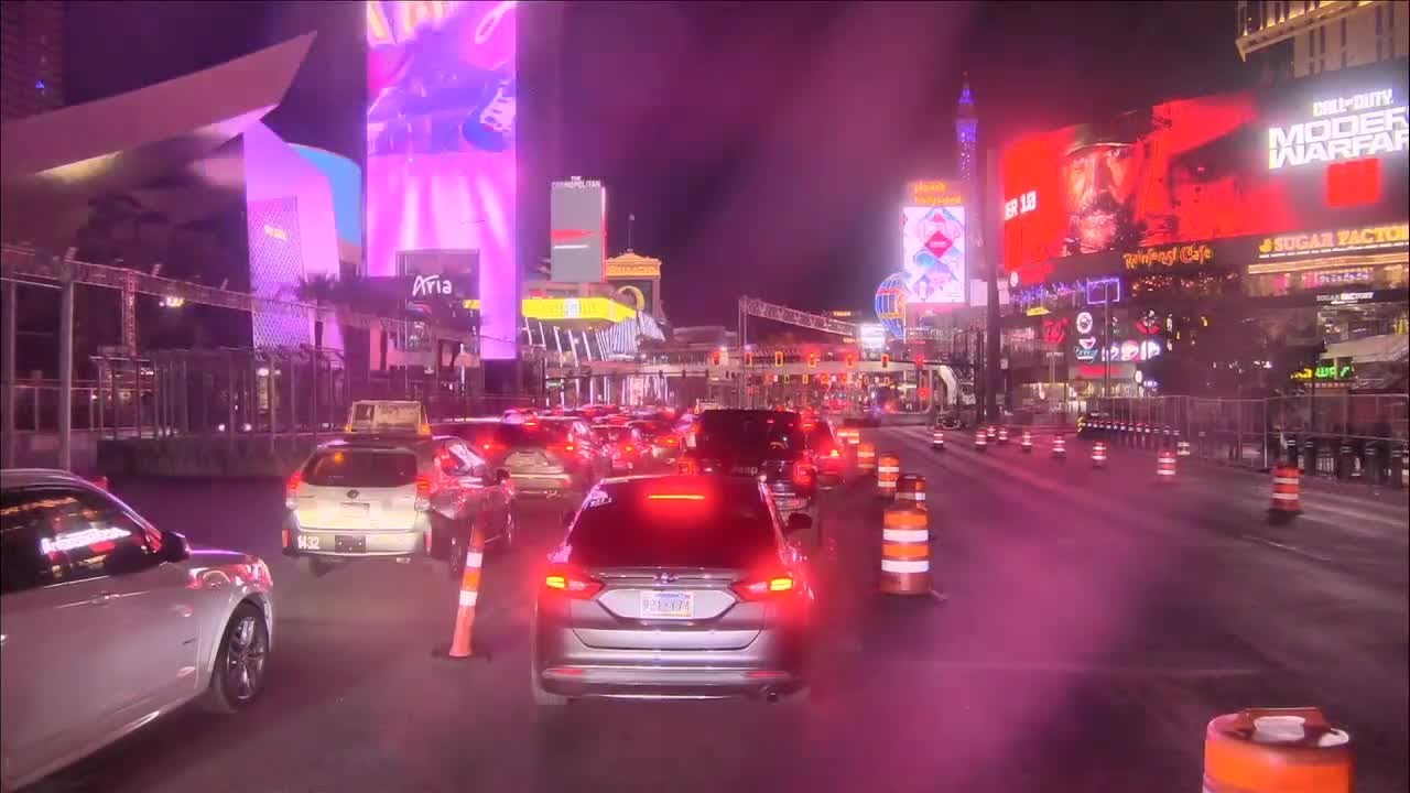 The race is over, but the Formula 1 tear-down has just begun - YouTube