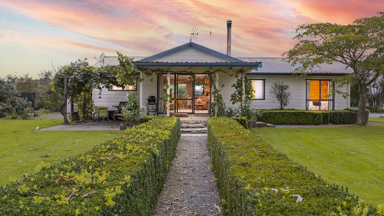 16 Solway Crescent, Masterton - Cheryl Dewson-Chapman, Ray White ...