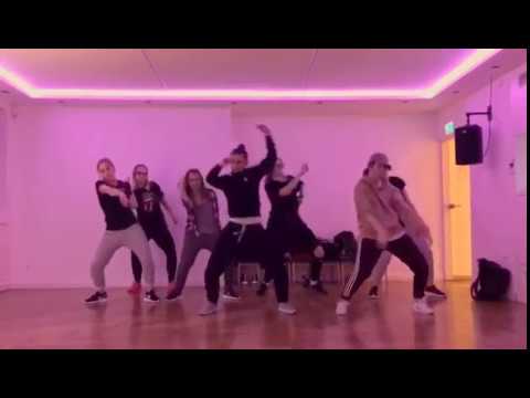Q Tip - Vivrant Thing (Hiphop Choreography Ines Antic) - YouTube