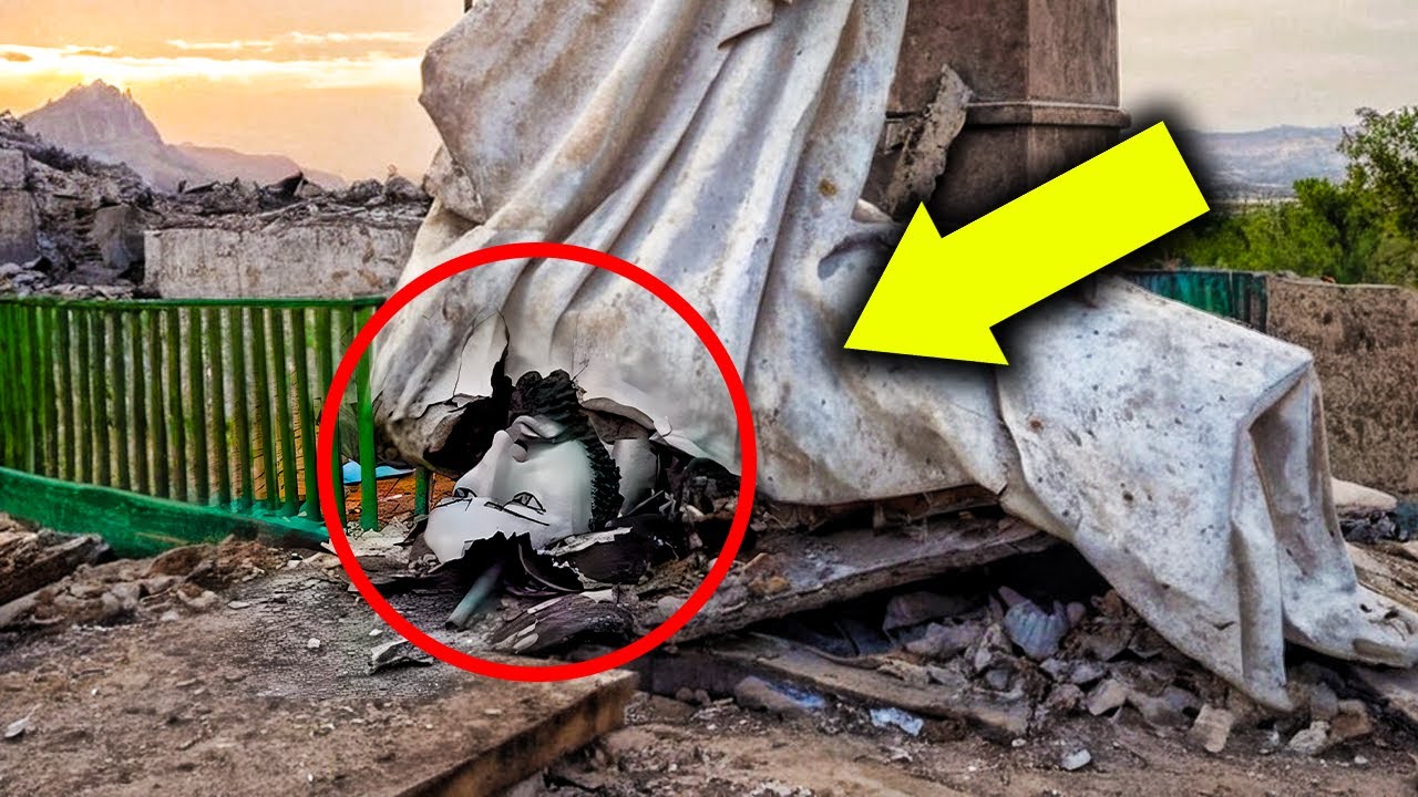 15 Statues of Jesus Christ Caught Moving On Camera - YouTube
