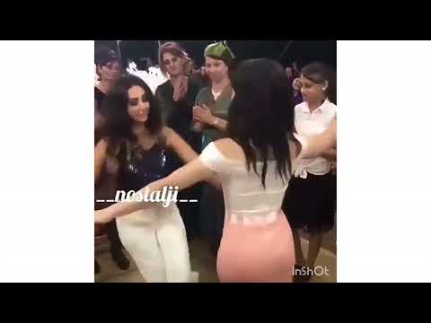 ŞƏHƏRLİ QIZLAR MAĞAR TOYUNDA QAN ELİYİR😍