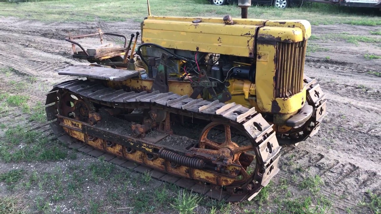 John Deere 420 crawler - YouTube