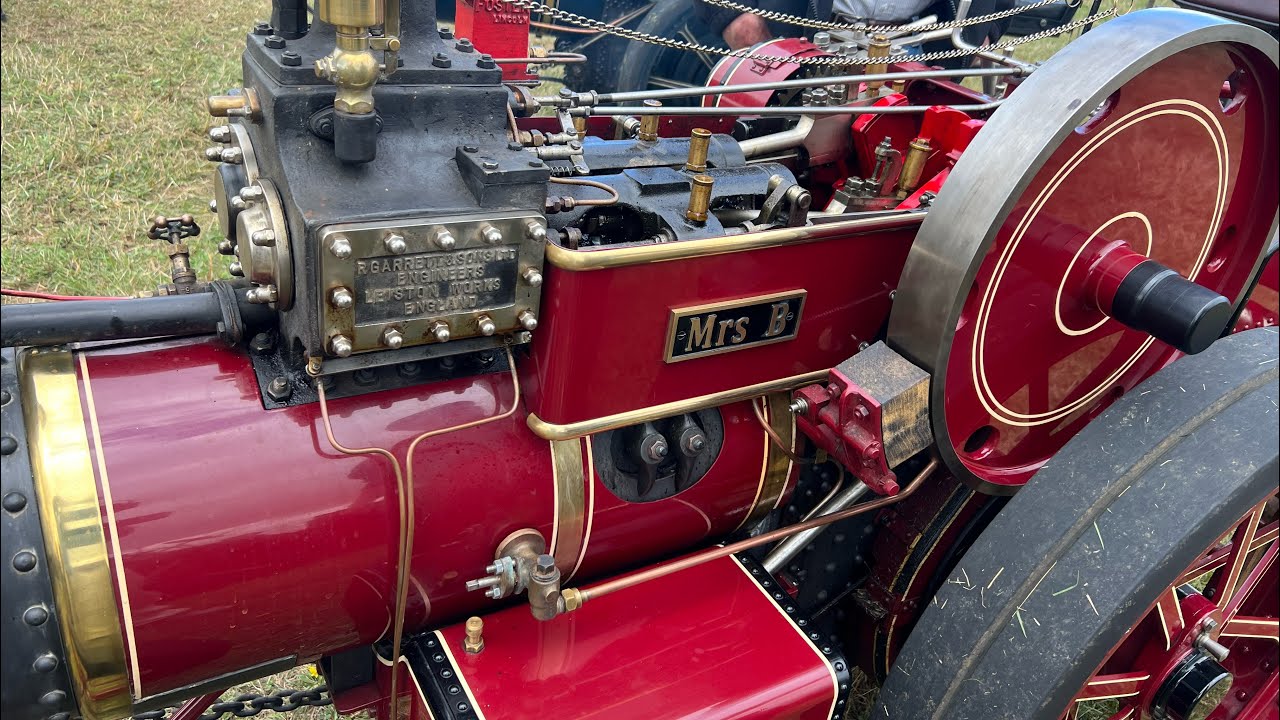 Garrett 4 C traction engine ‘Mrs B’ (& a bit of a chat with the owner ...