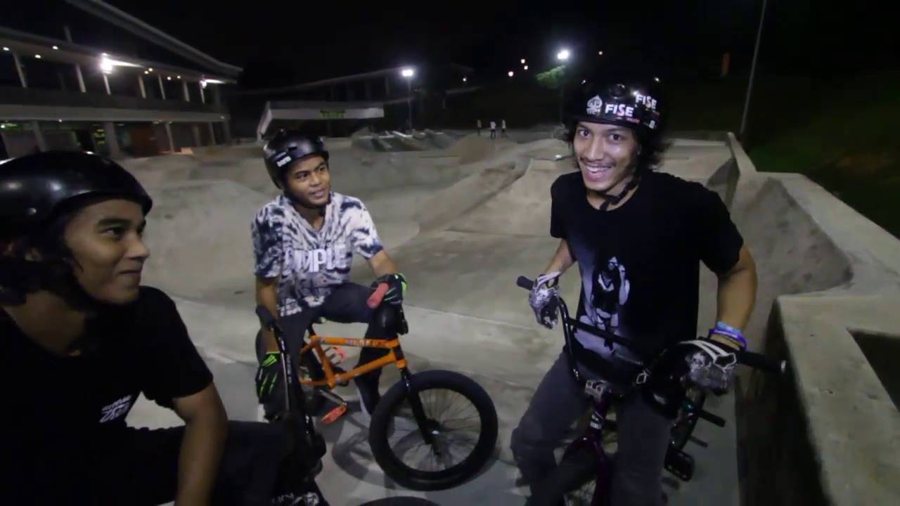 Syafiq vs Azri vs Teja - Game of B.I.K.E - YouTube