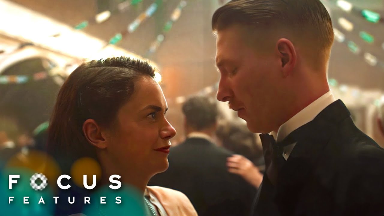 The Little Stranger | The Dance - YouTube