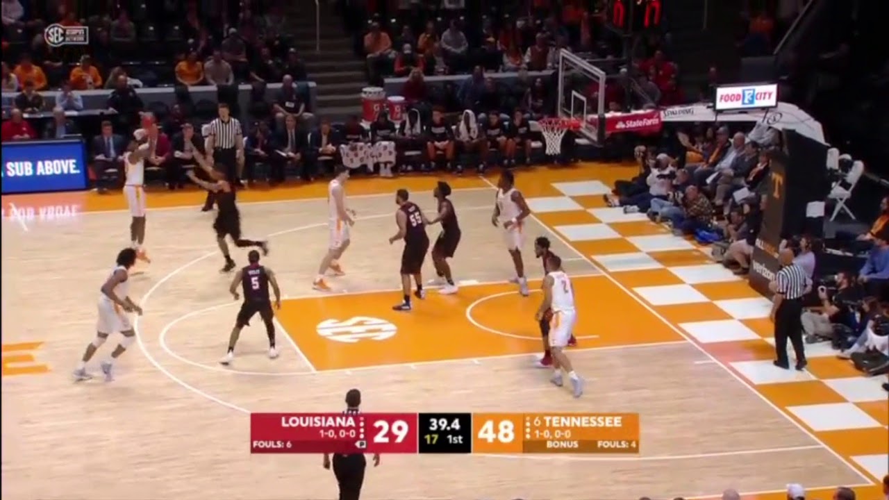 Grant Williams cross court pass - YouTube
