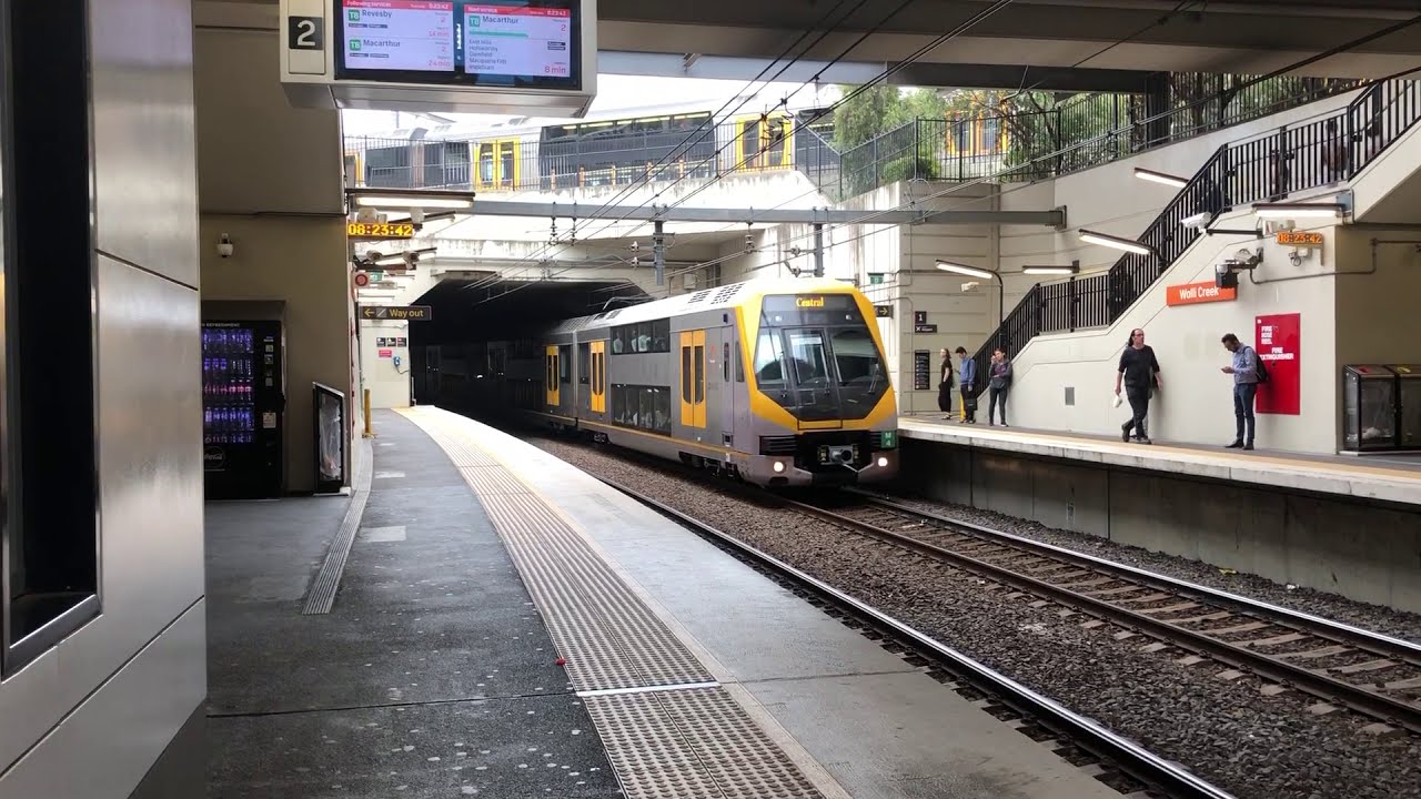 Sydney Trains M4-M14 arriving at Wolli Creek (23/12/19) - YouTube