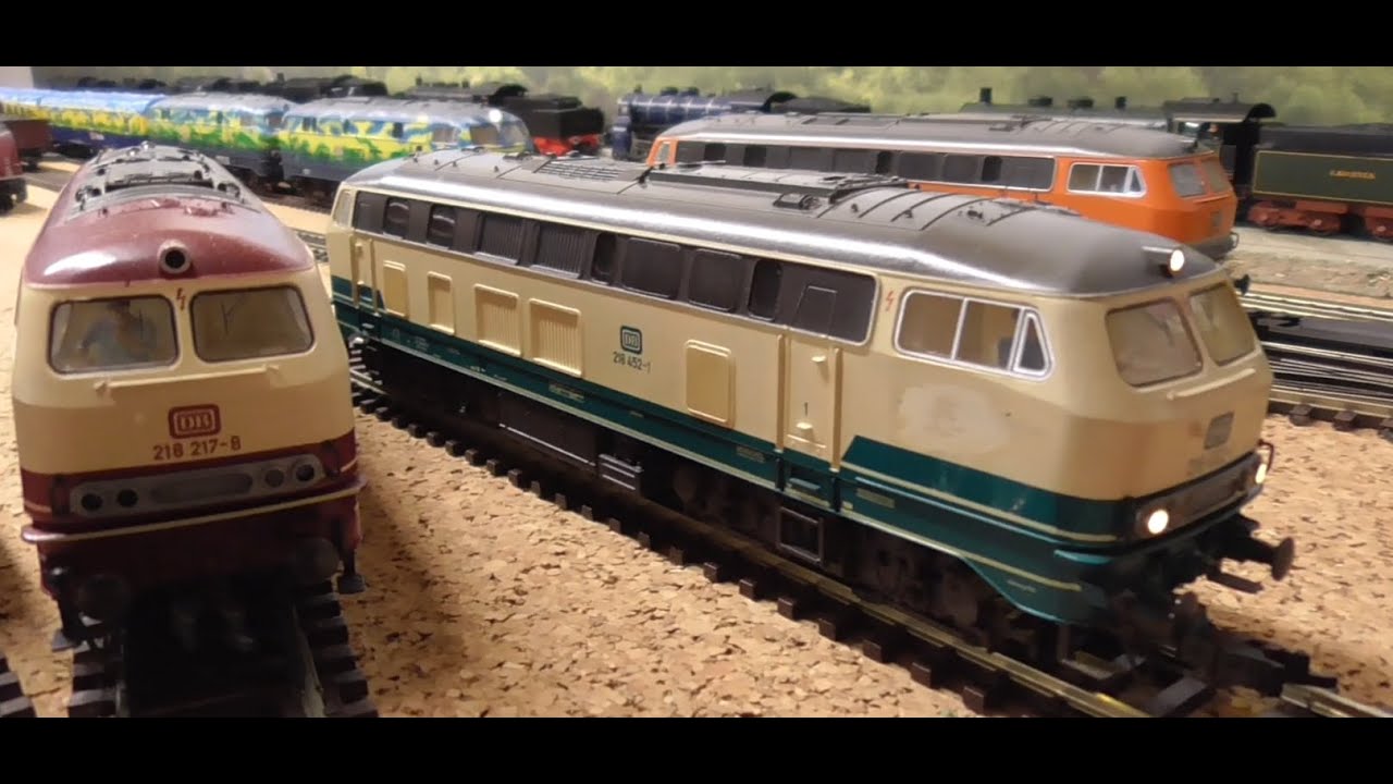 Roco BR215, Trix BR217, Fleischmann BR218 Fahrvideo - YouTube