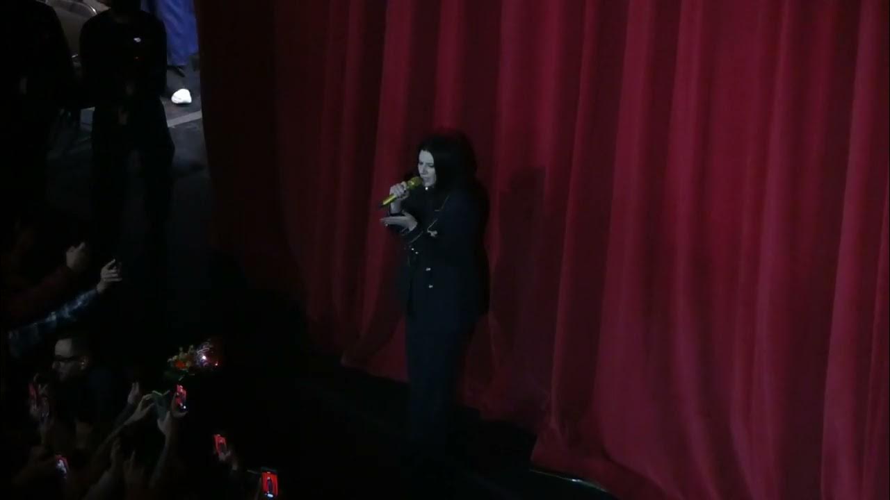 Laura Pausini "invece no" a cappella, Apollo Theater - NYC 26 Feb 2023 #laura30 - YouTube