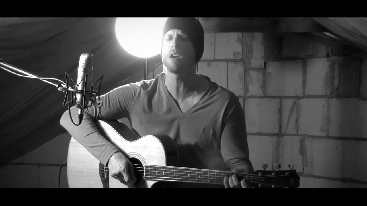Pharell Williams - Happy (Acoustic Guitar cover) - YouTube