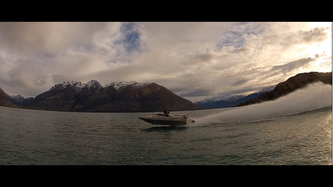 LS1 powered 3.75m Scott jet puddle hopper - YouTube