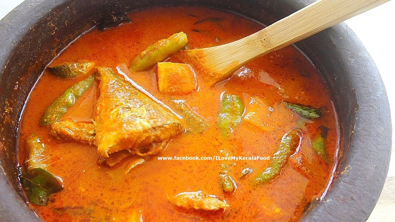 Varutharacha Ayala Curry [Mackerel in roasted coconut gravy]- chinnuz ...