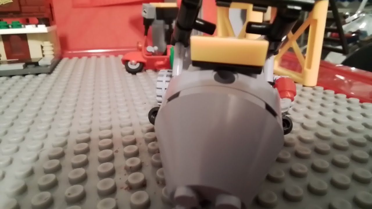 building a little Lego set in my little tiny Lego city - YouTube