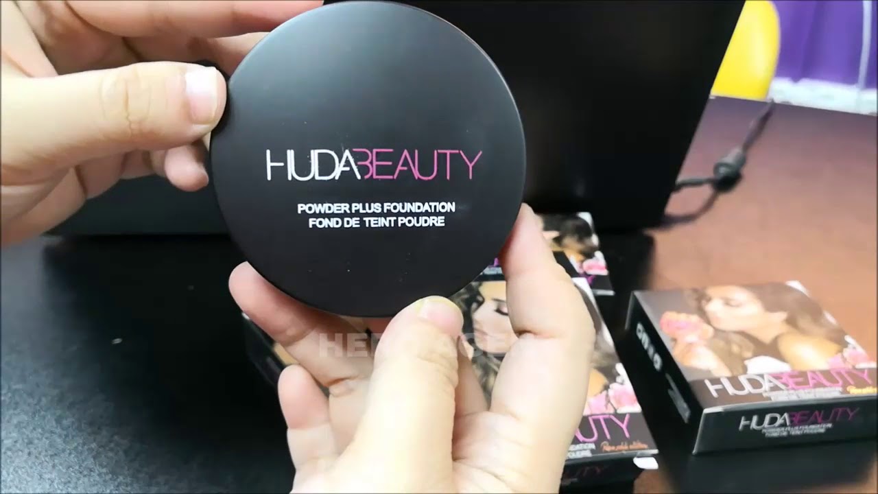 HUDA BEAUTY COMPACT POWDER - YouTube