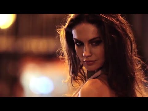 AUDIOSONIK X POPSTICK - Caught in the middle (Lesko remix) [Official lyric video]