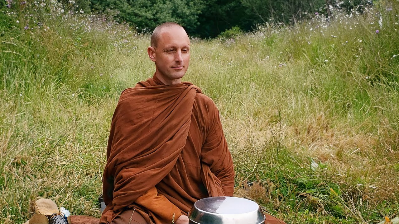 General Advice for a Long Retreat | Ajahn Nyaniko - YouTube