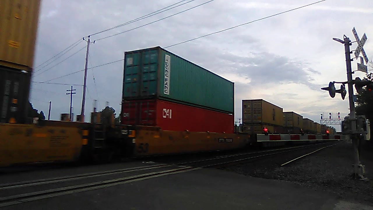 CSX train through Westfield New York - YouTube