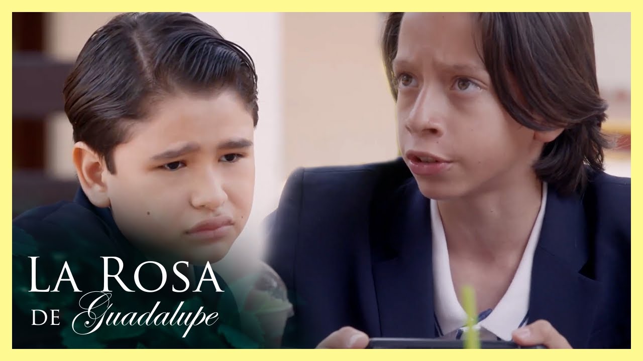 Alejandro es rechazo por no tener celular | La rosa de Guadalupe 1/4 | Fishing - YouTube