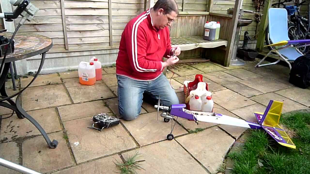 starting irvine 36 in couger 2000 rc plane after 18 months by G's Spot ...