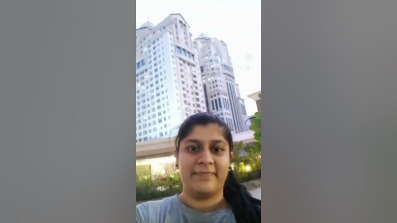Masti time in Dubai #dubai #sorts #vairalvideo #varsha - YouTube