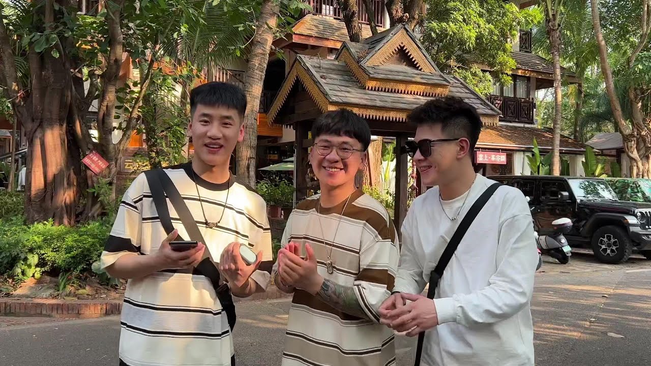 生活要乐在其中~~~“生活虽然行色匆匆 要学会面带笑容 不用因为谁又顾虑重重” - YouTube