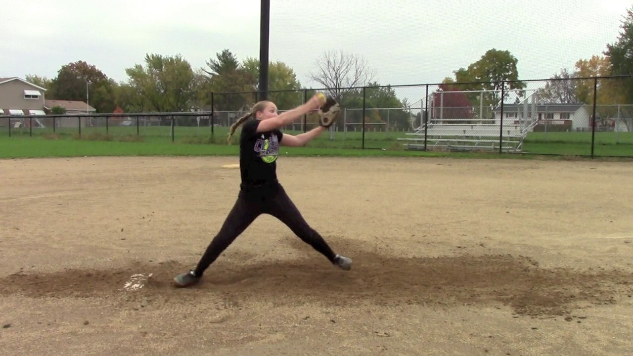 Maddie Craver Softball Third Base/Pitch 2018 - YouTube