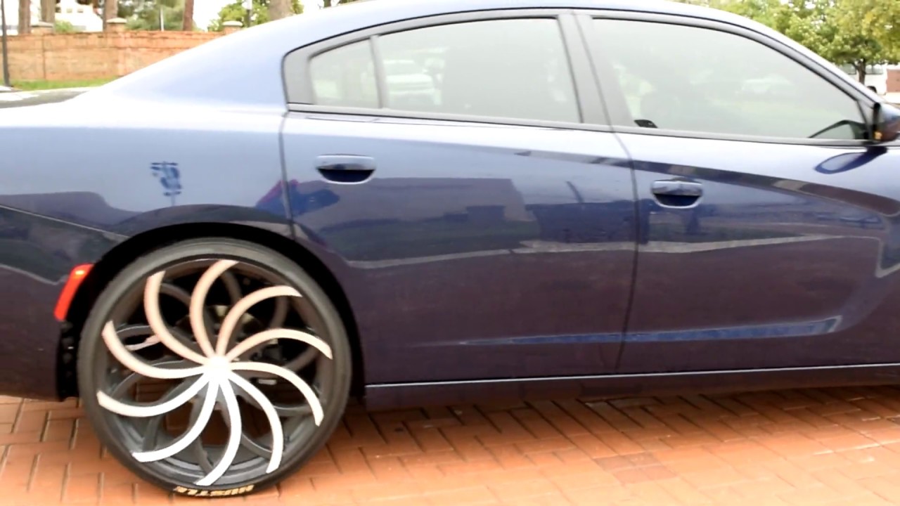 Dodge Charger R/T On 24s - YouTube