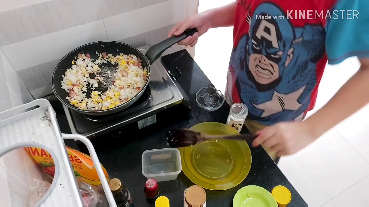 Masak Nasi Goreng Bacon! - YouTube