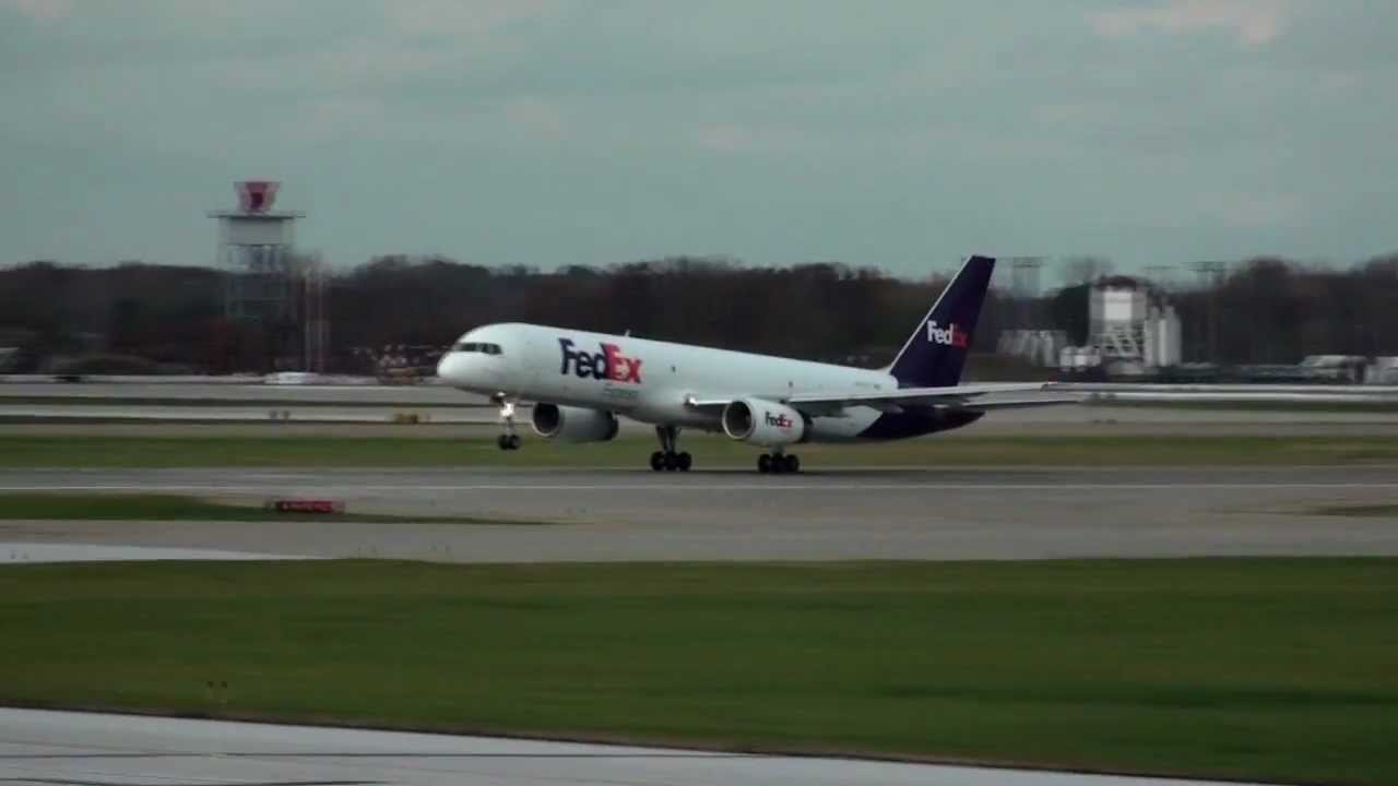 FedEx 757 Takeoff Surprise - YouTube
