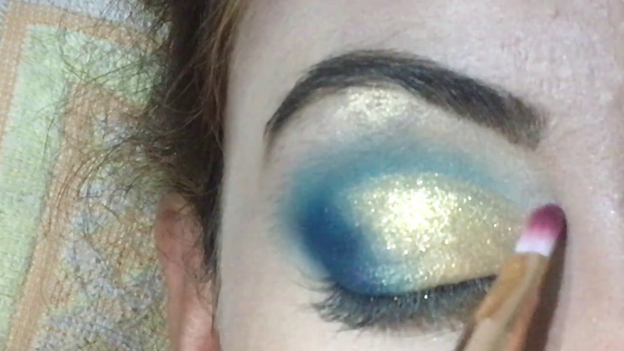 Soft Blue Eye Makeup Tutorial - YouTube
