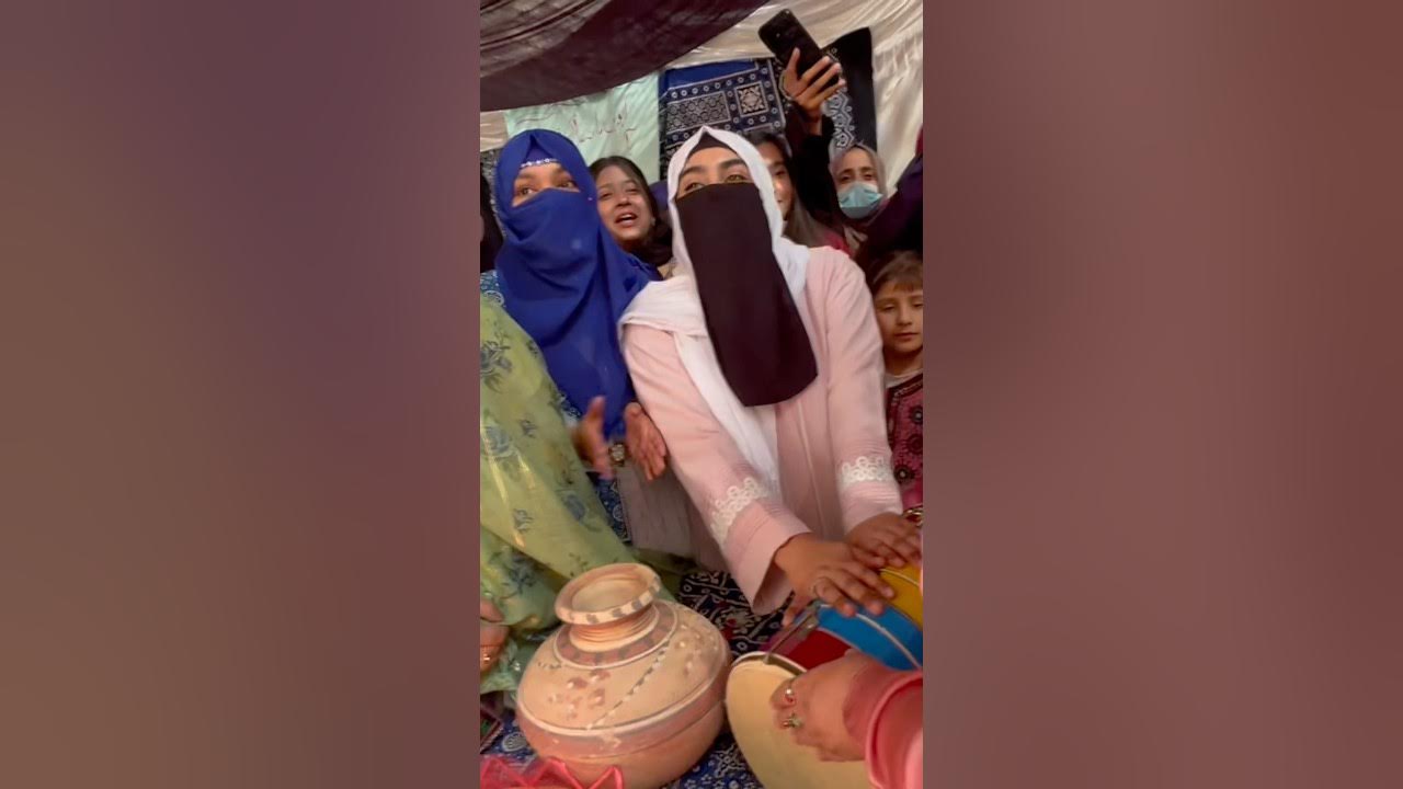 Culture Day in Bahaudin zakariya University 😳👀 - YouTube