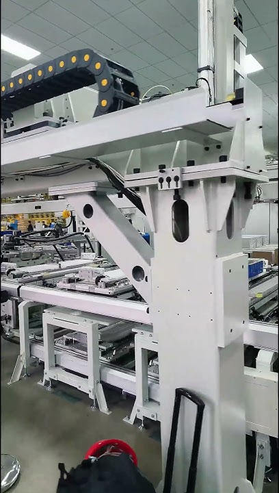 🚉 Robot Linear Rail Application Showcase – Smart Mobility in Action#evsrobot #track #rail #robot ...