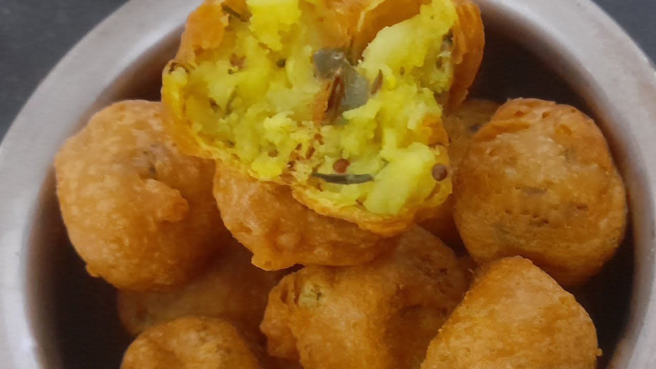ठेल्यावर मिळतात तशी बटाट्याची कुरकुरीत भजी /वडा| भजी|bhaji |How to make ...