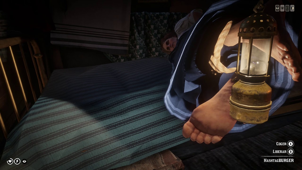 Barefoot girl can´t escape from her tent mates - Red Dead Online - YouTube