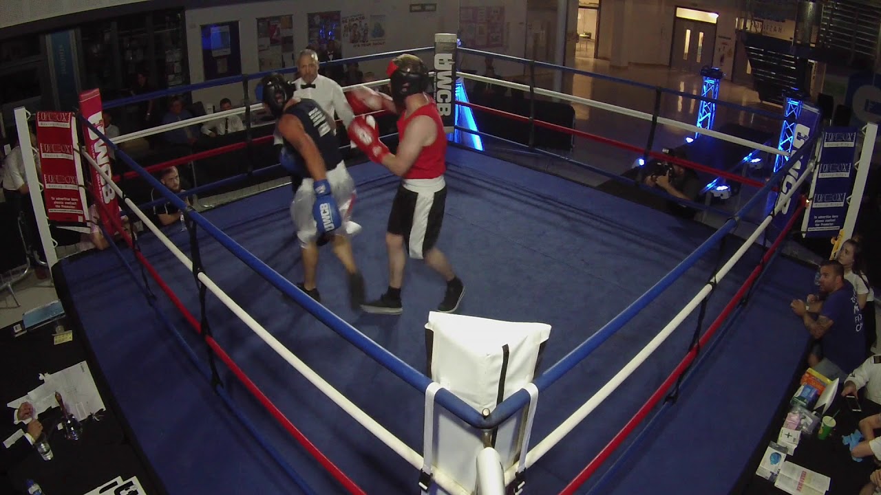 Ultra White Collar Boxing | Hastings | Steve Collins VS Bruce Bridger ...