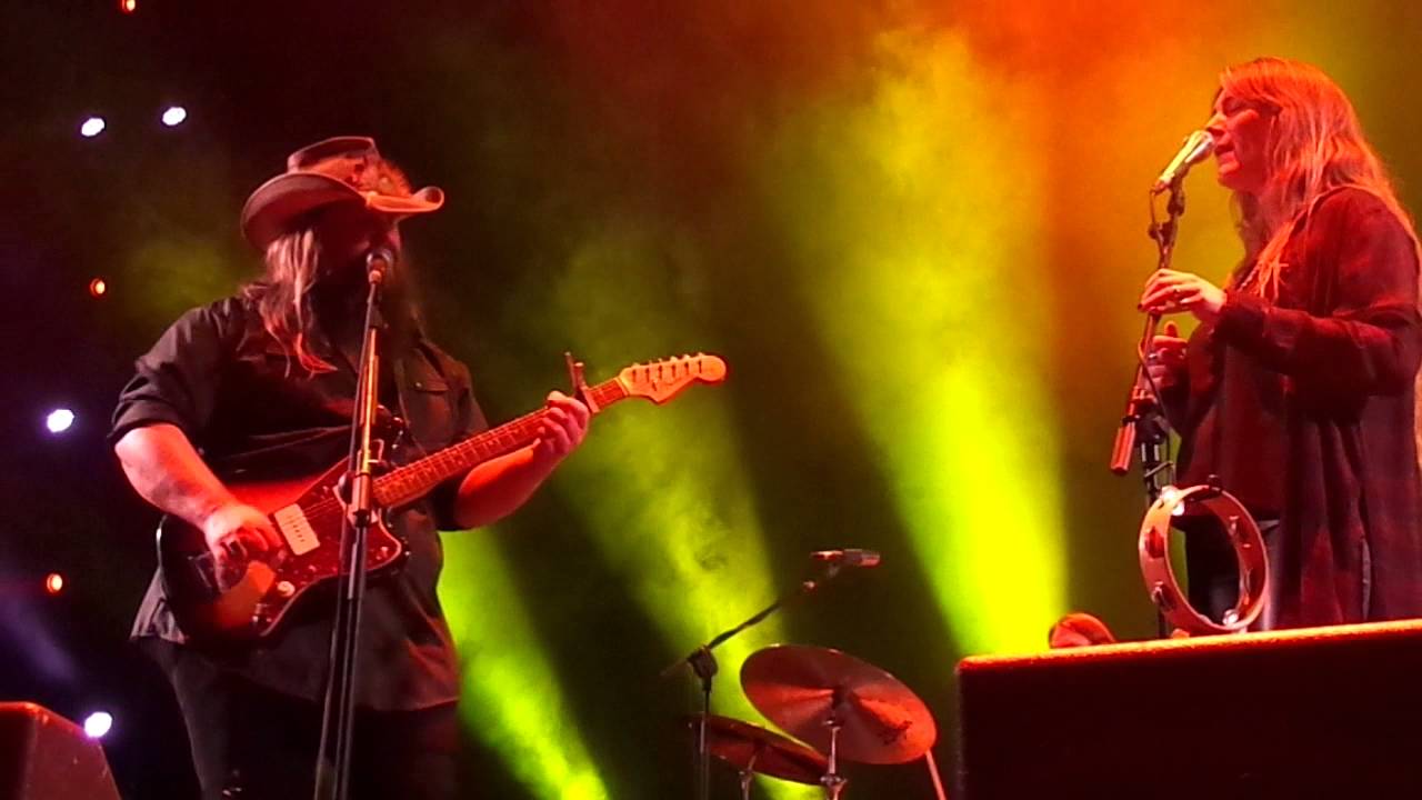 Chris Stapleton Fire Away Live in Dublin - YouTube