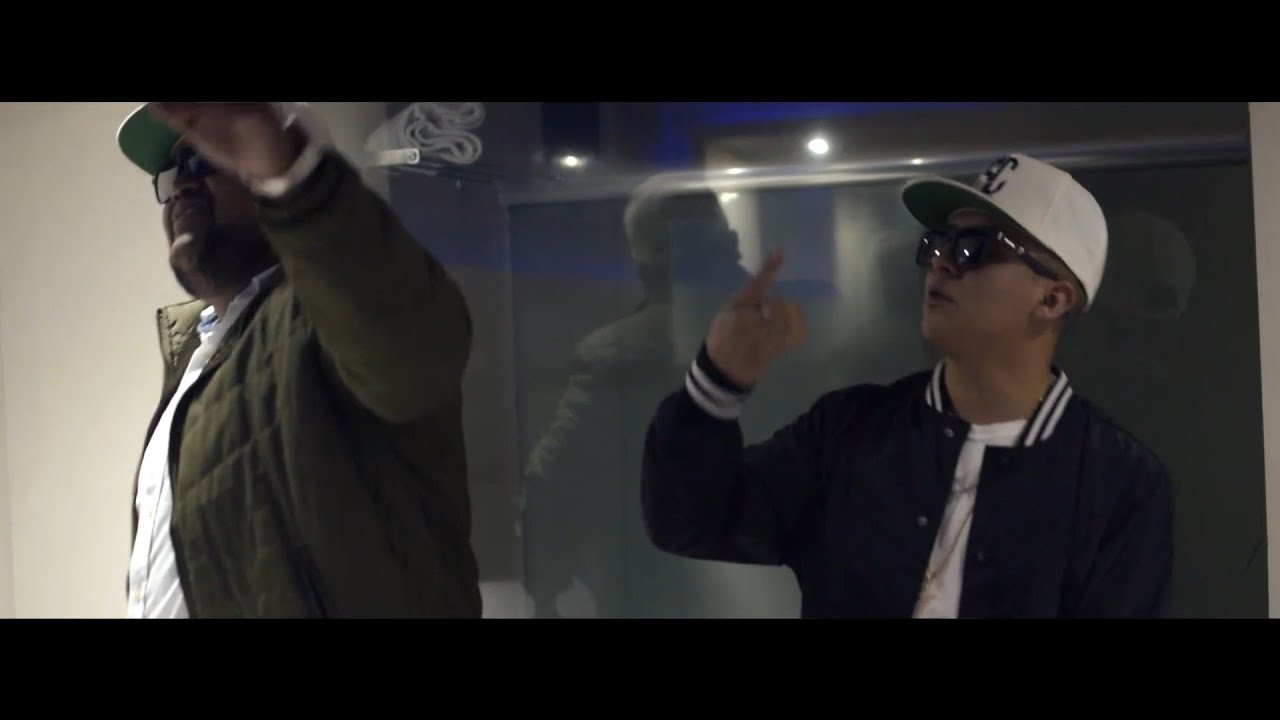 Santa Skill // EN LA NOCHE // Video Oficial - YouTube