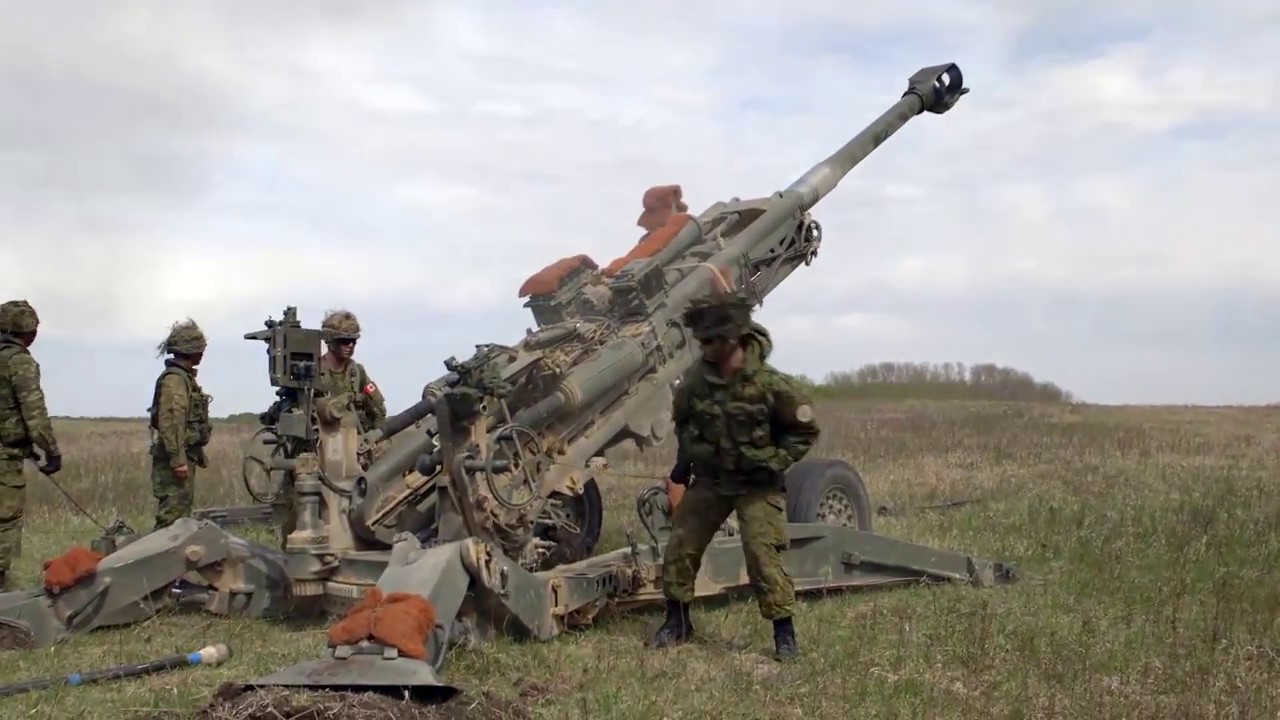 M777 Howitzers during Exercise DOUBLE DRAGON - YouTube