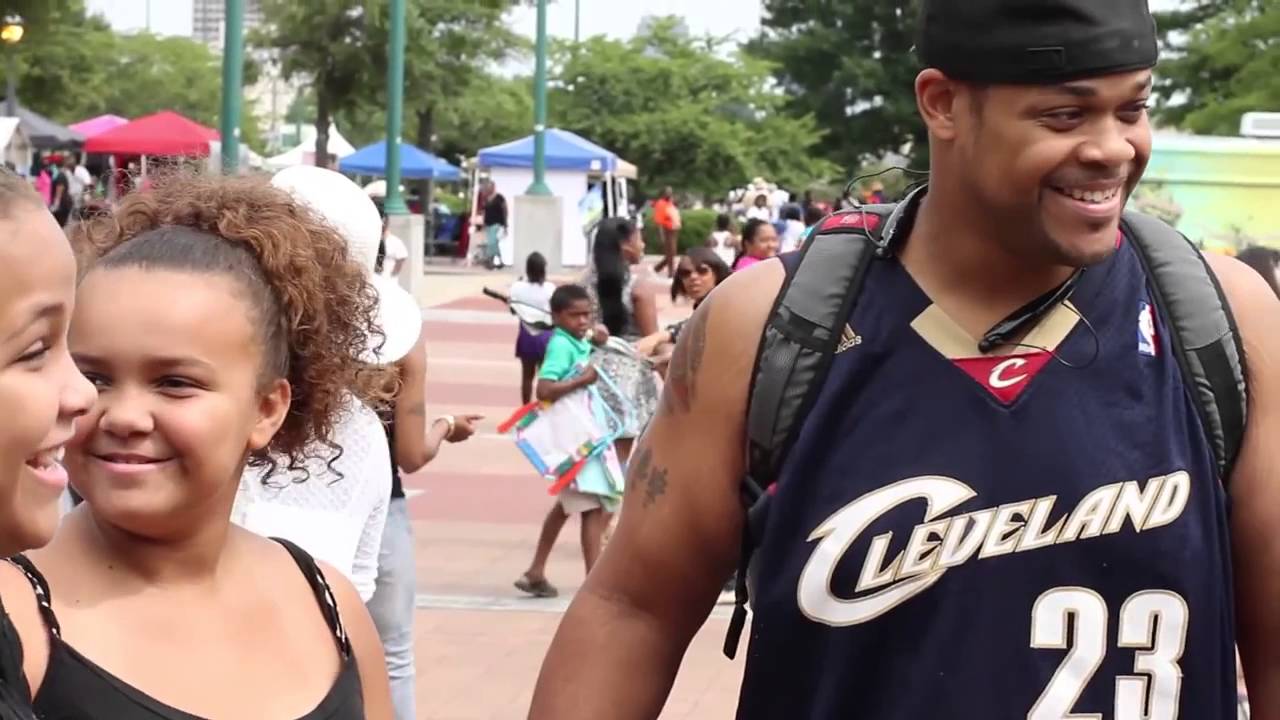 Pharrell Williams Happy (Vevo’s Guess The Video) - YouTube