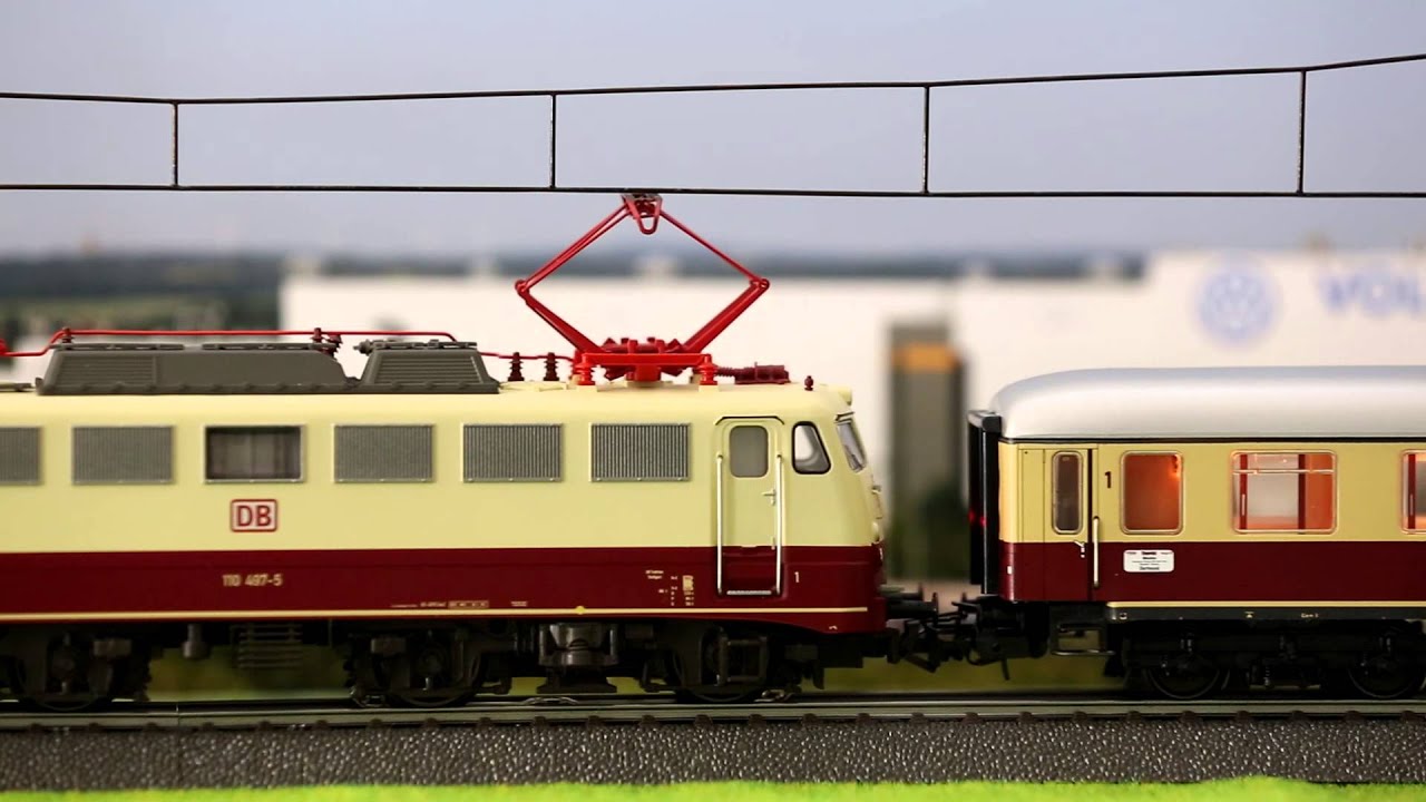 Marklin 37011-DB class E10 - YouTube