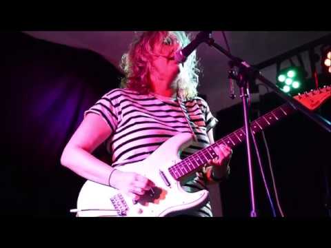 Mel Zebra and the Buffalos - He Dosen't know - YouTube