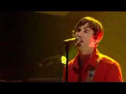 Ash - Burn Baby Burn (live on Jools Holland 2001) - YouTube Music