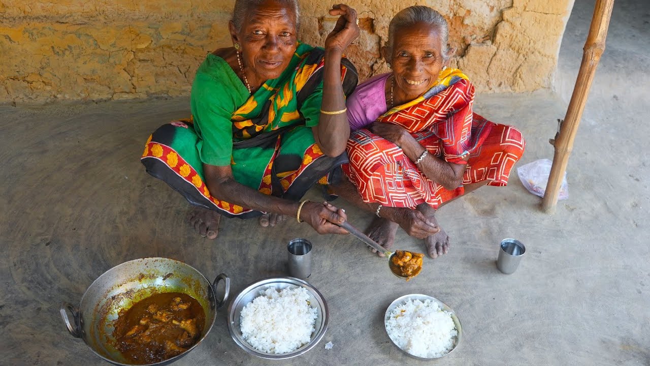 How Santali Tribal Grandmother cooking Chicken recipe at home their ...