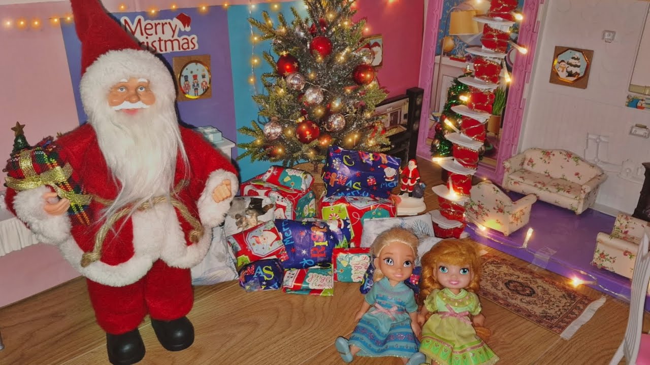 Christmas Adventure! Elsa & Anna Toddler's Celebrate Christmas and ...