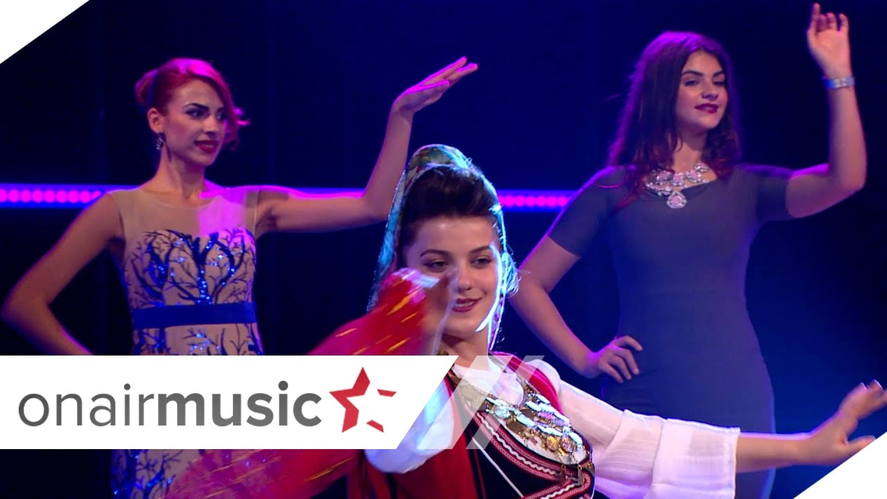 MOTRAT MUSTAFA - Oj Nafaka jeme - Gëzuar 2016 (Official Video) - YouTube